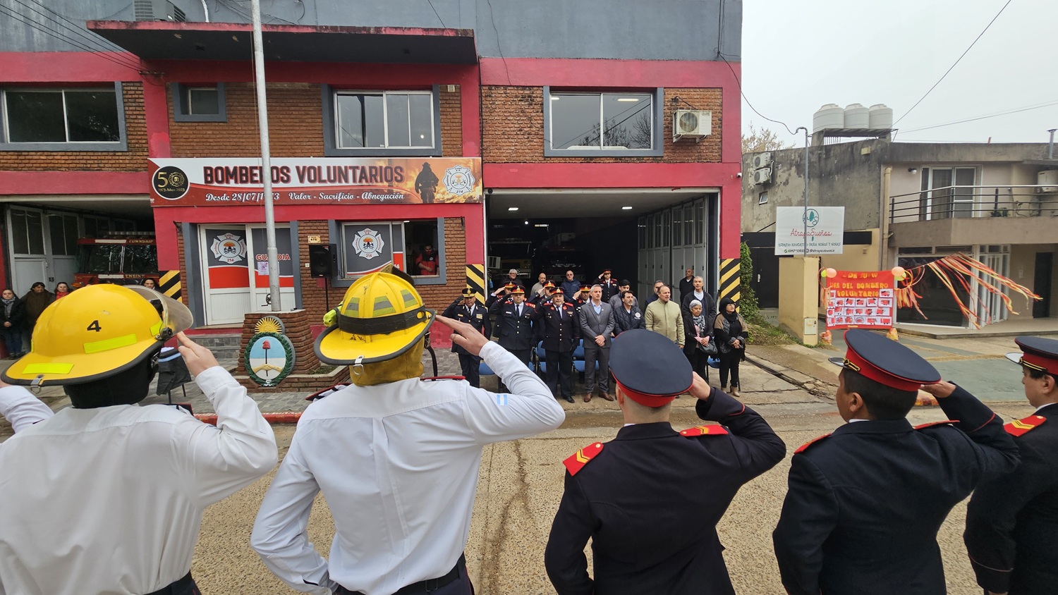 Colón conmemoró el Día del Bombero Voluntario con un emotivo acto ...